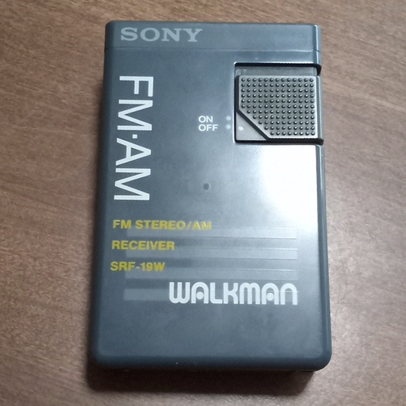 Sony | Portable Audio & Video | Vintage Sony Srf9w Fm Stereo Am ...